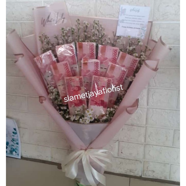 Jual hand bouquet/buket uang /kado ultah/wisuda/anniversary | Shopee ...