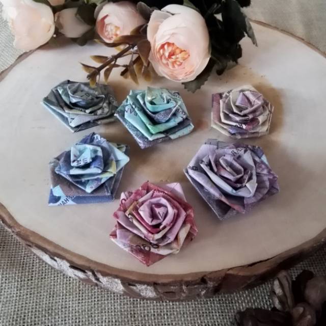 Jual Replika bunga mawar uang mainan accesories mahar hiasan mahar ...