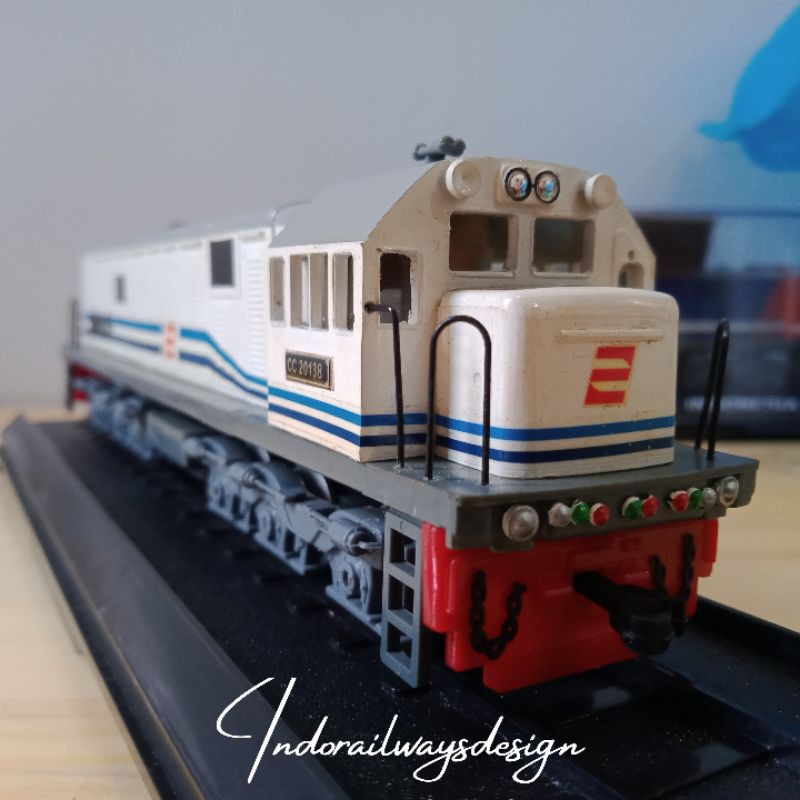 Jual Miniatur Model Lokomotif CC201 | Shopee Indonesia