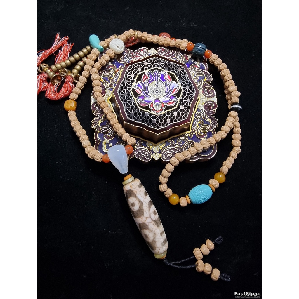 Jual Batu Akik Dzi Grey Skin 6 Mata Dragon Eye Blessed Tua Tibet 47mm ...