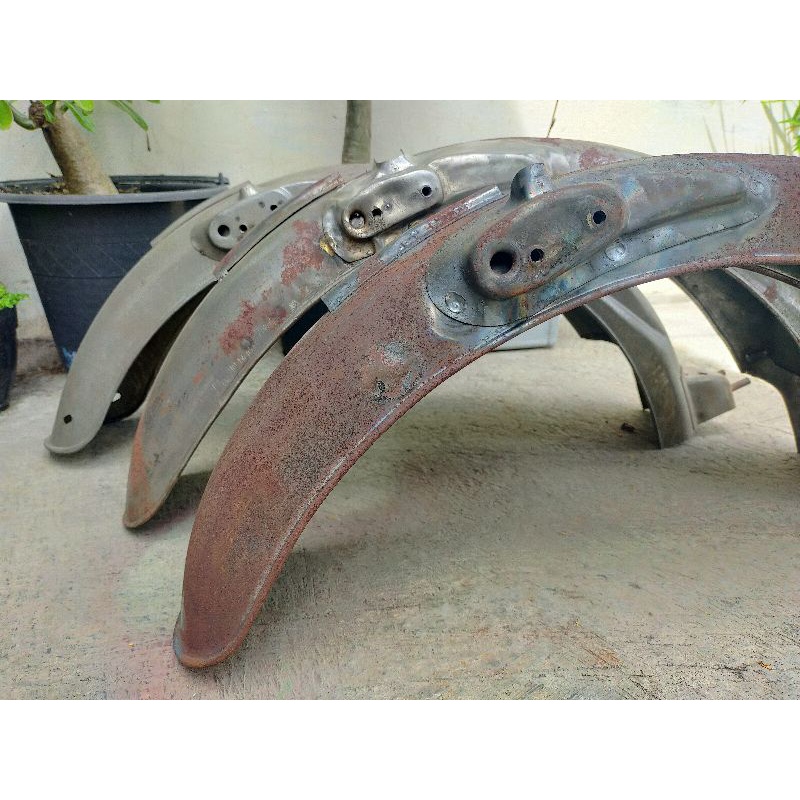 Jual SLEBOR CB 125 PRES ASLI NGANJUK || SLEBOR BELAKANG CB NGANJUK ...