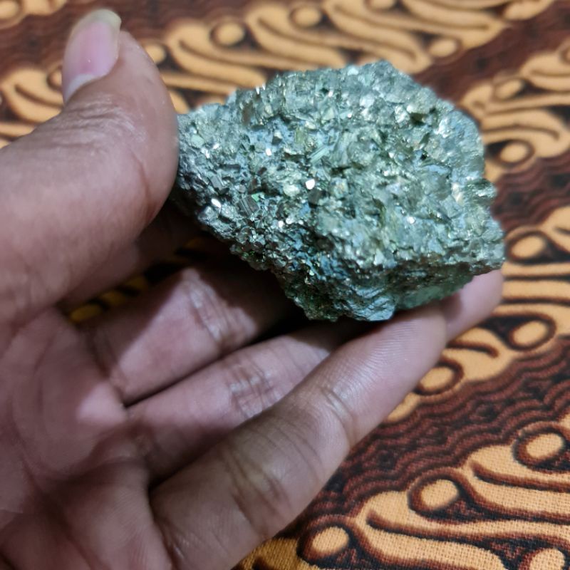 Jual BONGKAHAN BATU BADAR EMAS PHIRITE PULOSANI | Shopee Indonesia