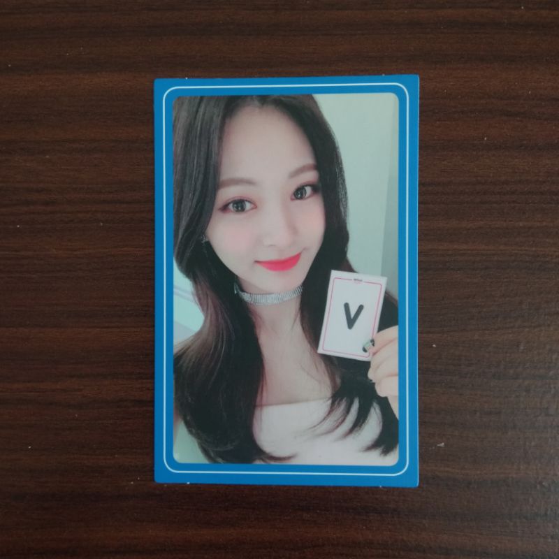 Jual TWICE TZUYU WHAT IS LOVE ALBUM WIL OFFICIAL PHOTOCARD BLUE BORDER V MURAH | Shopee Indonesia