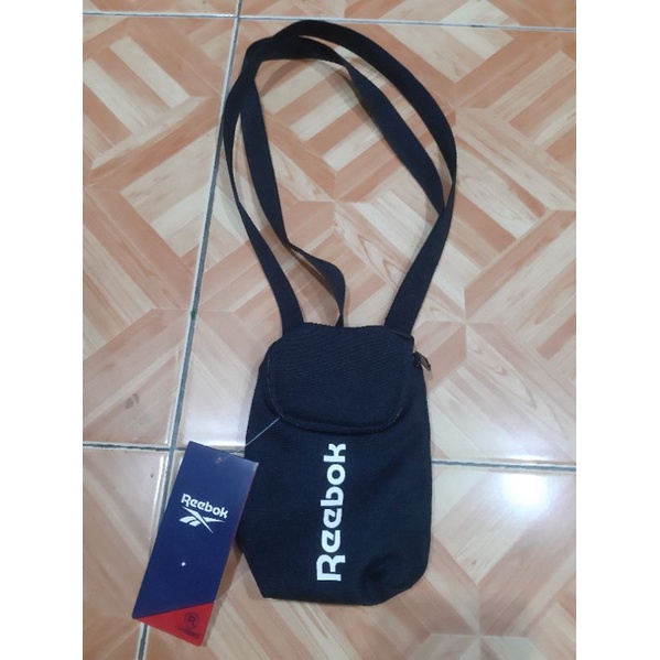 Jual Tas Reebok Act Core LL City Bag Black | Shopee Indonesia