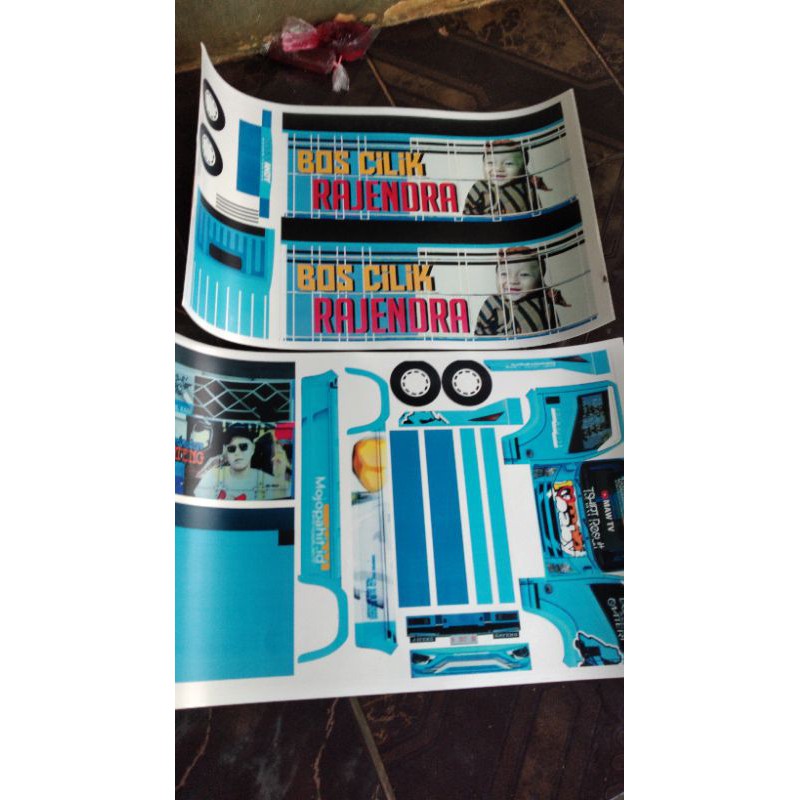 Jual PAPERCRAFT STICKER MINIATUR TRUCK OLENG POLISI WOMAN SCALA 1:16 ...