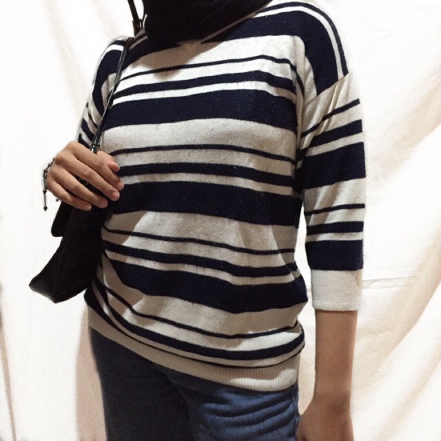 Jual Knitwear motif garis-garis | Shopee Indonesia