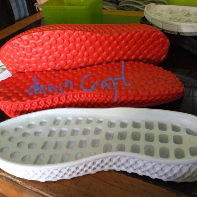 Jual Sol phylon putih hitam totol hjp 916 uk.39-43 (paelen) t3,5cm bisa ...