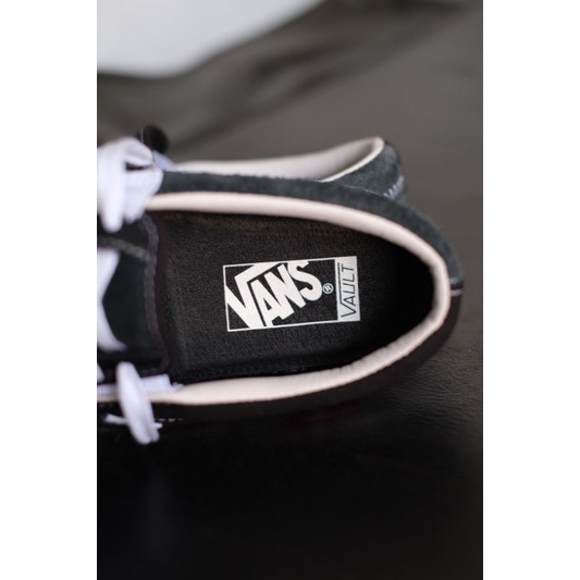 Jual VANS VAULT SLIP ON CUT N PASTE LX BLACK/WHITE (REPLACE BOX ...