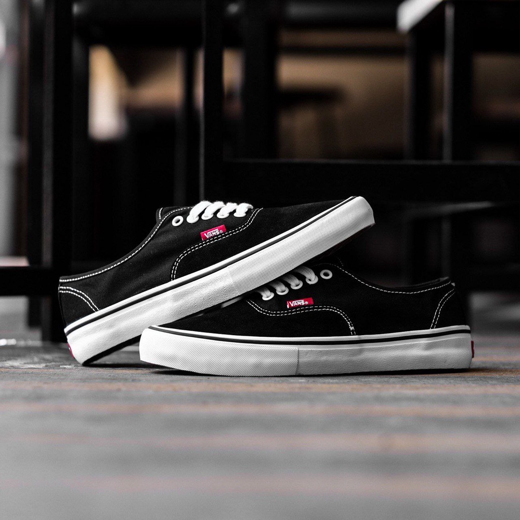 Jual Vans Authentic Pro Black/ White Original | Shopee Indonesia