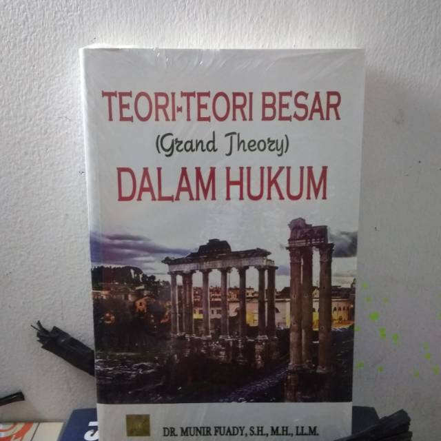 Jual TEORI-TEORI BESAR (GRAND THEORY) DALAM HUKUM | Shopee Indonesia