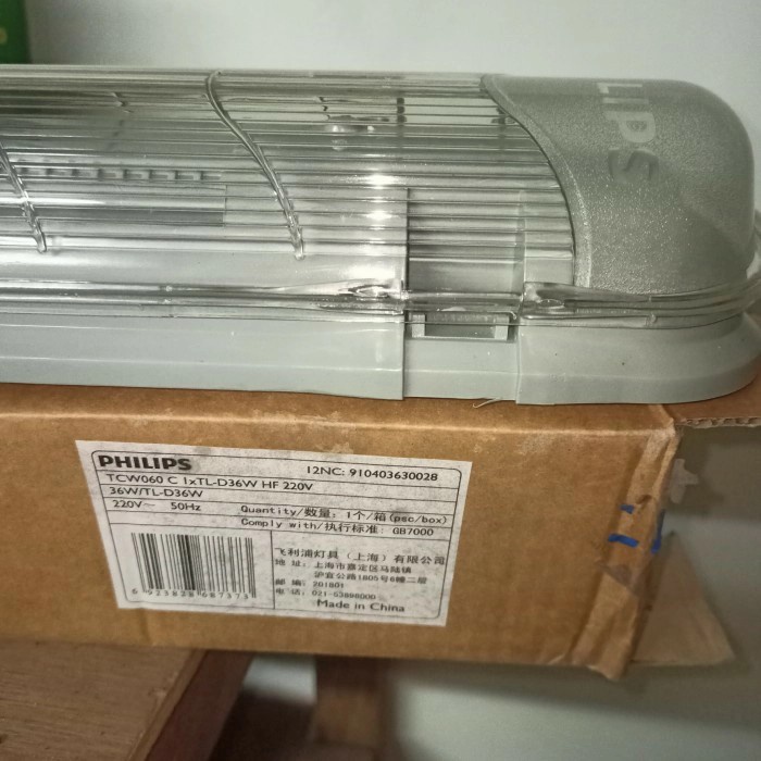 Jual kap waterproof philips TCW060 + TL Led ecofit 16 Watt | Shopee ...