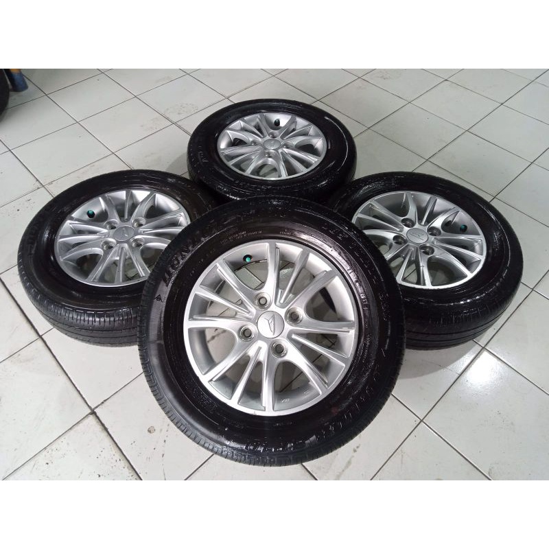 Jual velg mobil Original Daihatsu Xenia Ring 14 pcd 4x114 lebar 5 ET 45 ban Dunlop 185 70 R14 ...