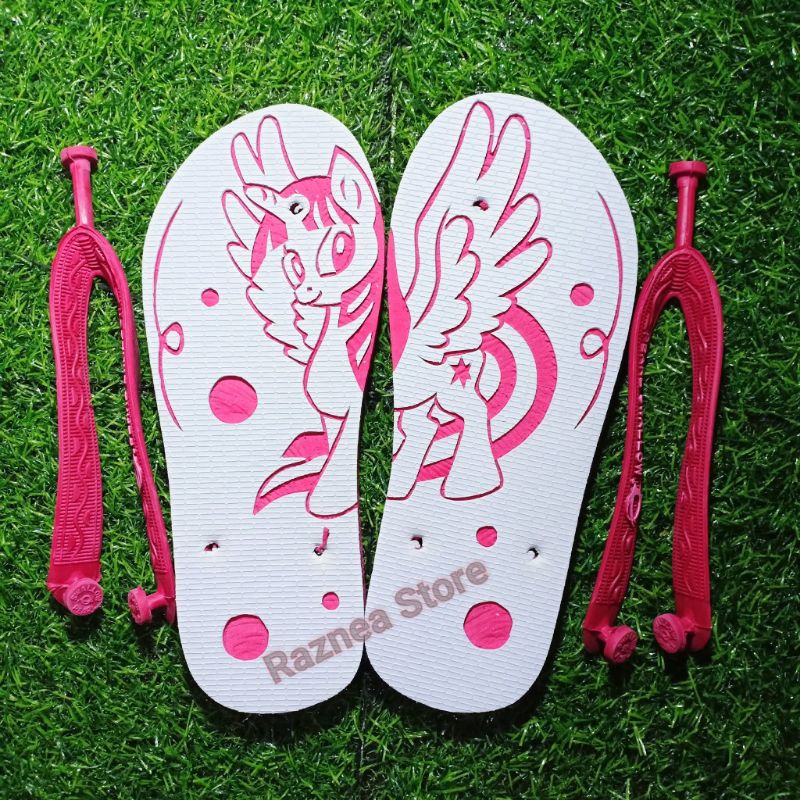 Jual Sendal swallow ukir bisa custom gambar sesuai permintaan | Shopee ...