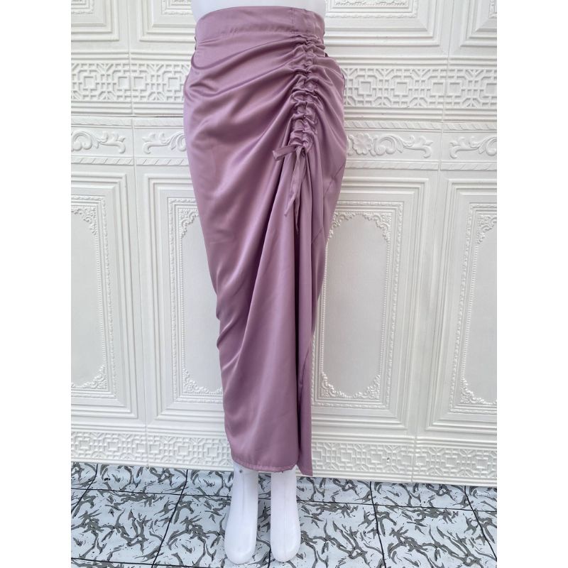 Jual ROK SERUT | KOREAN SKIRT | Rok Silk Model Serut | Velvet skirt ...