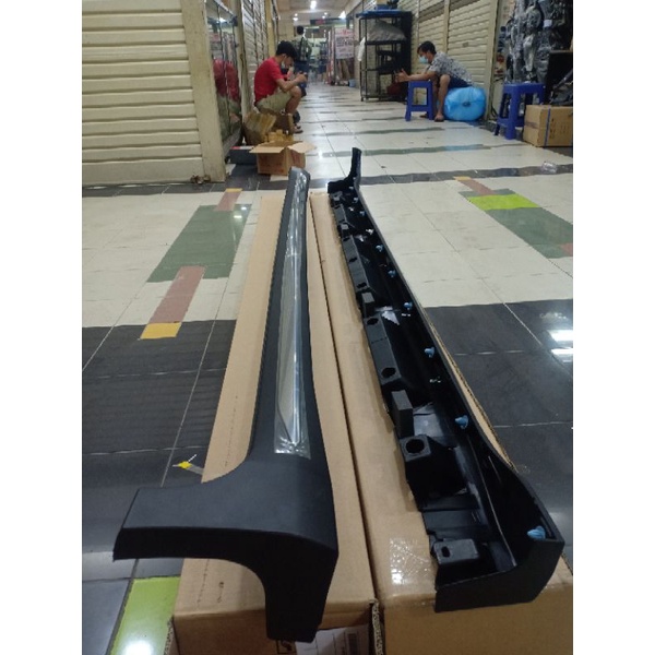 Jual Trisplang Toyota Innova Reborn Venturer Original Toyota 1Set ...