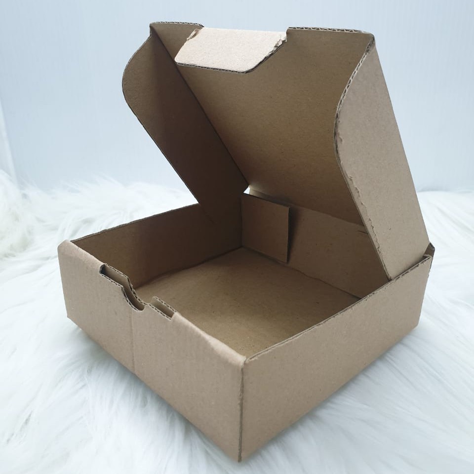 Jual Kardus Box ukuran 36,5x31,5x6 cm Die Cut untuk kotak Aksesoris dll ...