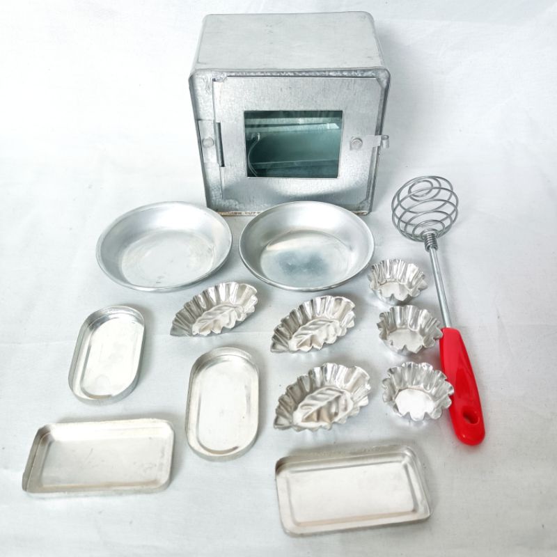 Jual Mainan Set Oven Plus Alat Pembuatan Kue Mini Kocokan Telur Set ...
