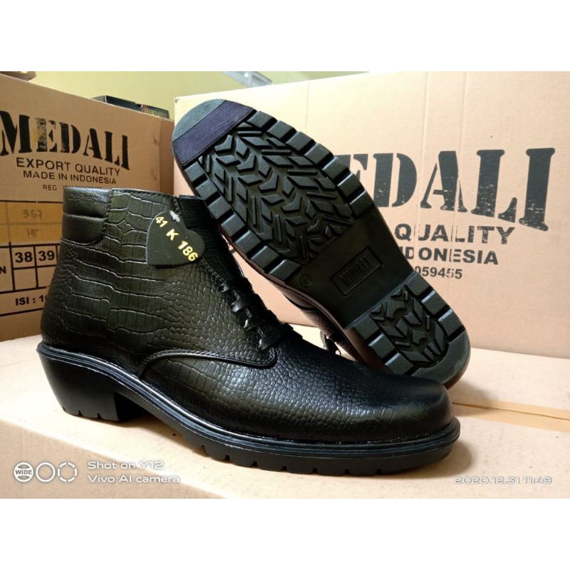 Jual SEPATU KULIT PRIA MEDALI SEPATU PDH BOOTS POLRI TNI SECURITY ...