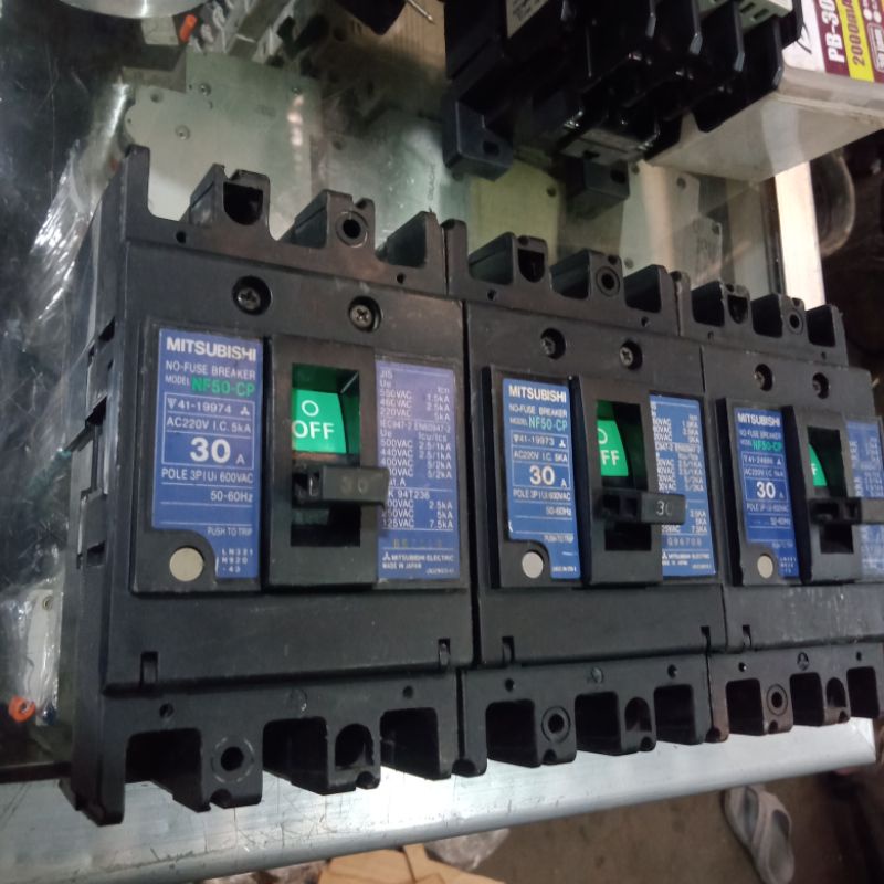 Jual mccb breaker mitsubishi nf30cp 30a | Shopee Indonesia