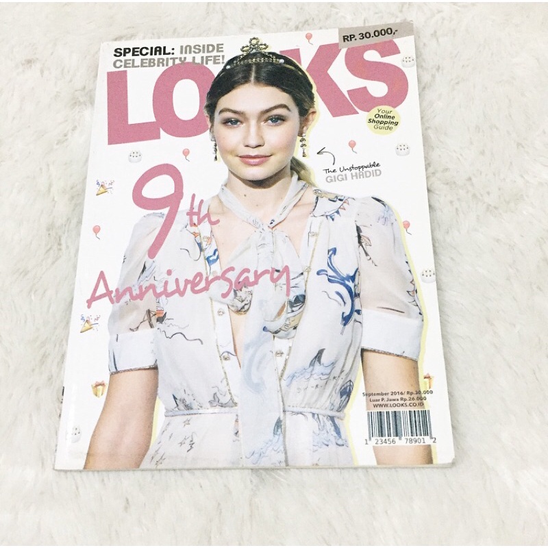 Jual Original Looks Fashion Magazine Preloved Cover Gigi Hadid Majalah ...