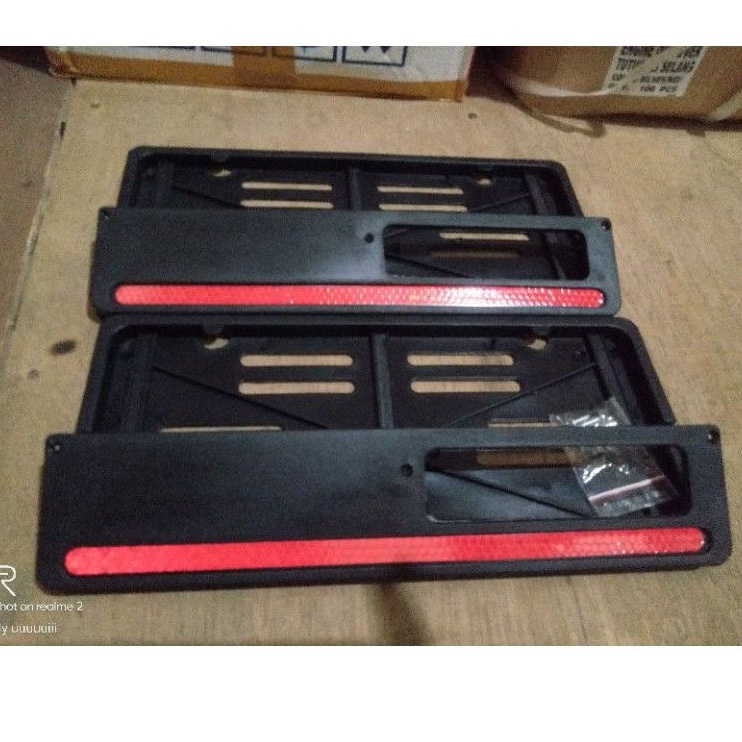 Jual dudukan plat nomor list merah kilap | Shopee Indonesia