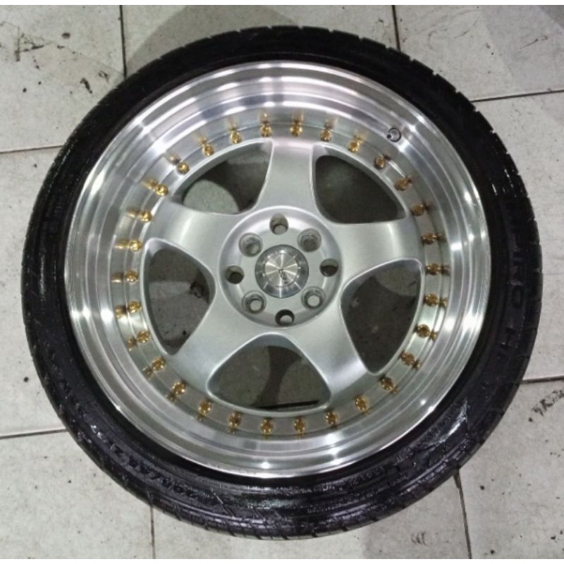 Jual Velg Mobil Bekas Brisket(Hsr) Ring 17 H4x100/114 + Ban 205 45 r17 Buat City Vios Avanza ...