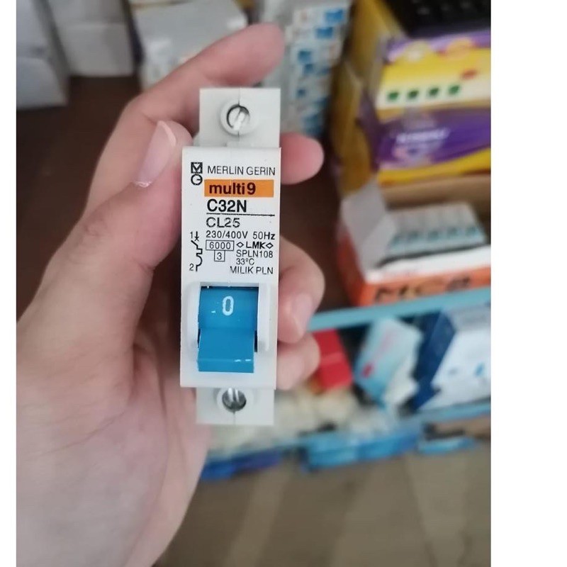 Jual MCB MERLIN GERIN BIRU 2 amper 4 amper 6 amper 10 amper 16 amper 20amper 25 amper 2A 4A 6A ...