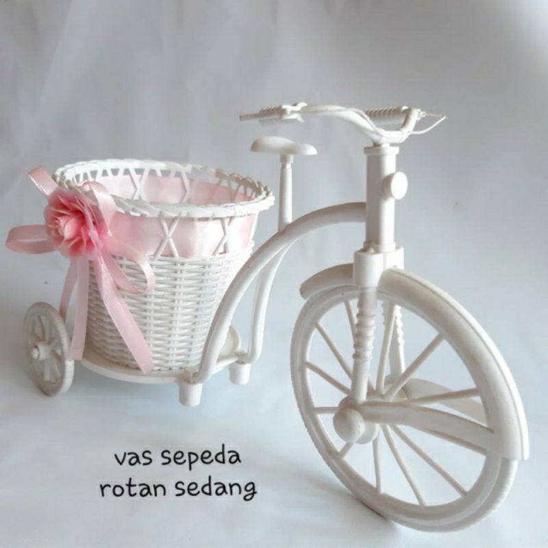 Jual dnd 8815 VAS SEPEDA ROTAN BESAR/ pot sepeda / vas rotan/ vas putih ...