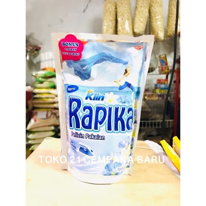 Jual Rapika Sparkling Water Refill 400 ml | Pelicin Pakaian Rapika ...