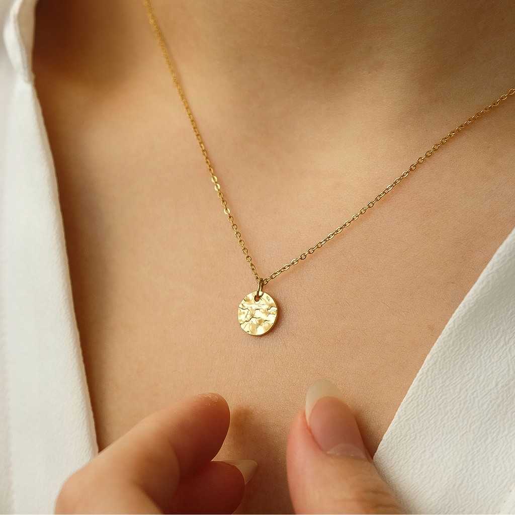 Jual Hammered Dainty Coin Disc Necklace — 18K Gold Plated Silver ...