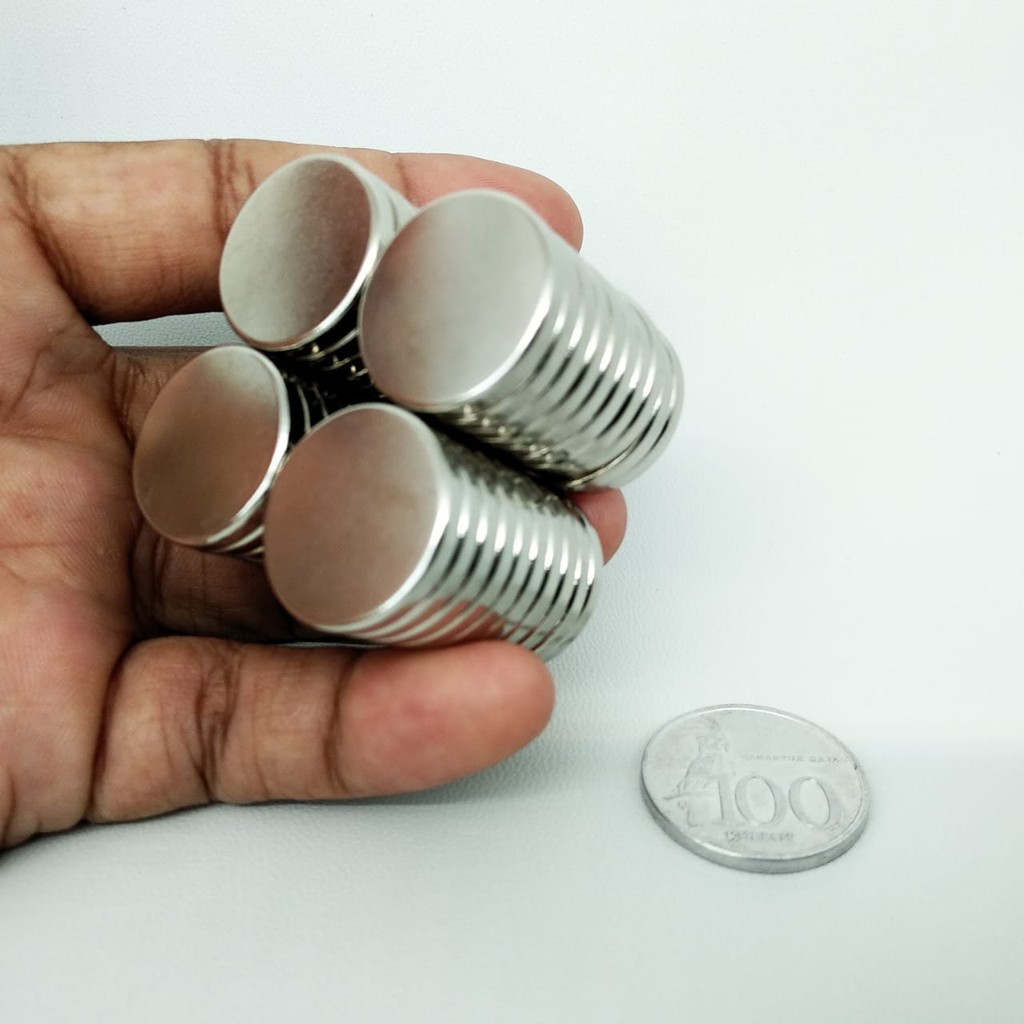 Jual MAGNET TANAM SILVER PUTIH SUPER D20X3MM | Shopee Indonesia