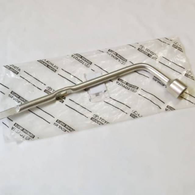 Jual ROXYNDO - Gagang Dongkrak Ban Serep Kunci Roda Ban Innova Fortuner ...