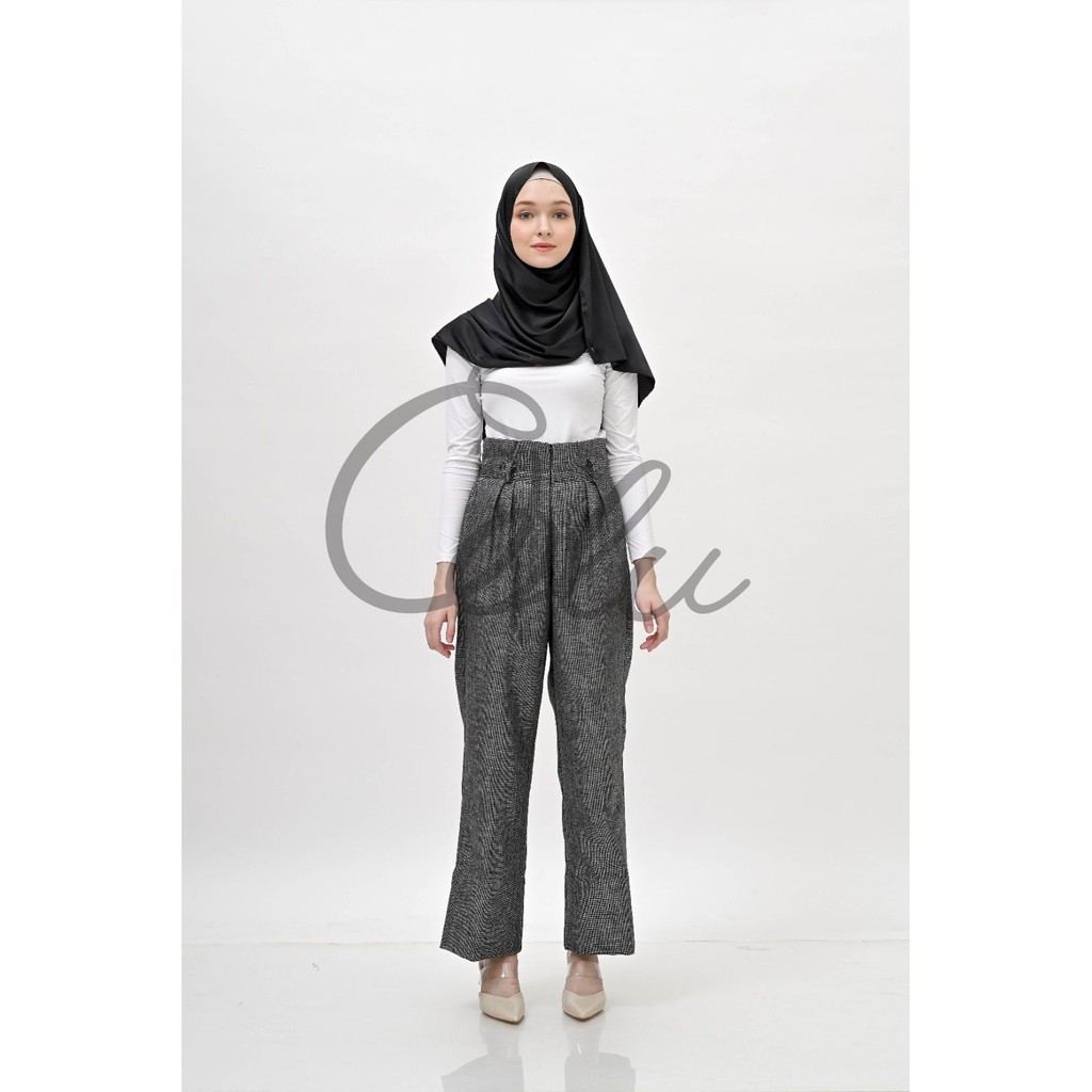 Jual Oolu Hijab - Satin Silk- POLOS- BLACK BEAUTY | Shopee Indonesia