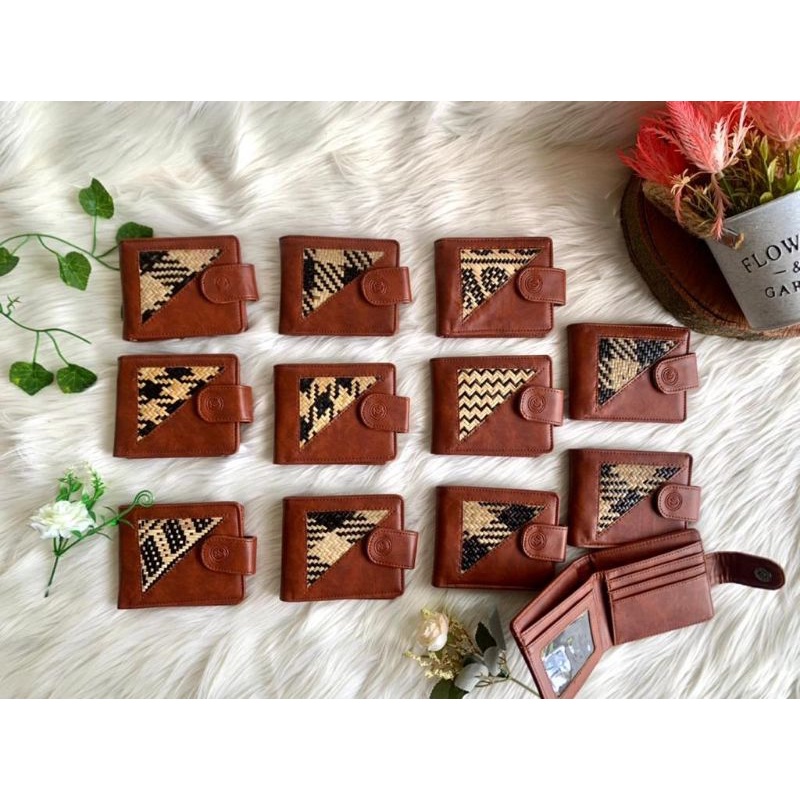 Jual Dompet cowok kombinasi rotan/ Indang Apang Galeri | Shopee Indonesia