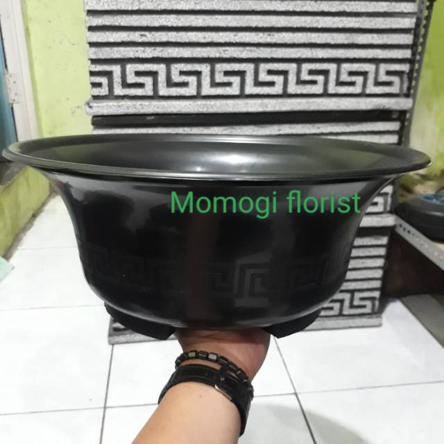 Jual Pot bonsai bulat warna hitam diameter 40 cm | Shopee Indonesia