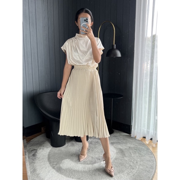 Jual ROK plisket MIDI/ Rok plisket 7/8 tanggung / rok plisket premium ...