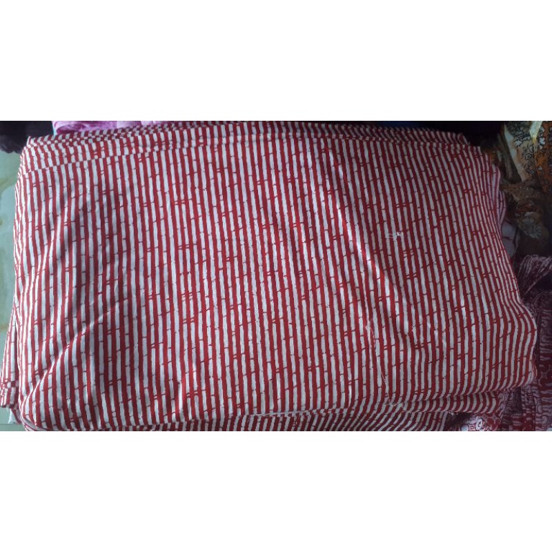 Jual KAIN BATIK WARNA MERAH PUTIH / KAIN BATIK LAWASAN MOTIF TRUNTUM ...