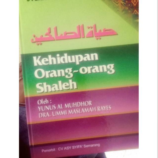 Jual Buku Kehidupan Orang Orang Shaleh | Shopee Indonesia