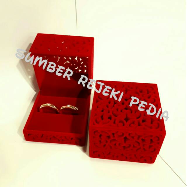 Jual Kotak/box/tempat cincin couple/persegi ukiran/merah/tempat ...