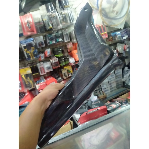Jual Cover Aki Carbon All New R15 VVA V3 Original Yamaha Body | Shopee ...