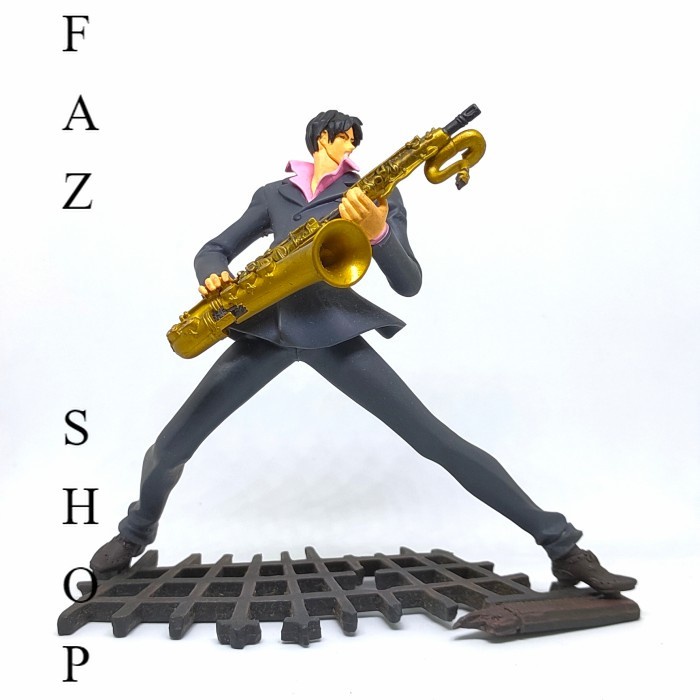Jual Trigun Maximum Story Image Figure Midvalley the Hornfreak PVC ...