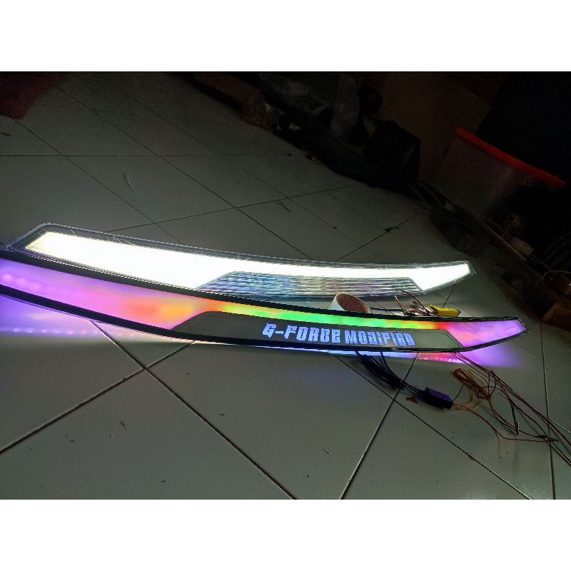 Jual Lampu tengah Kumis jetbus jb3 Custom nama bisa reques 12v & 24v ...