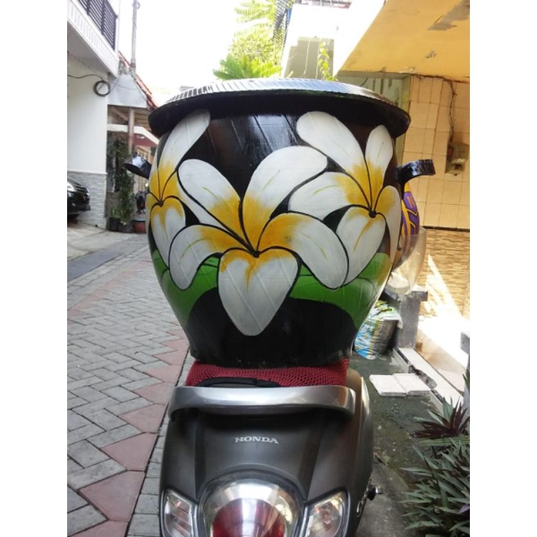 Jual bak sampah / tempat sampah ban bekas motif | Shopee Indonesia Jual bak sampah / tempat sampah ban bekas motif | Shopee Indonesia
