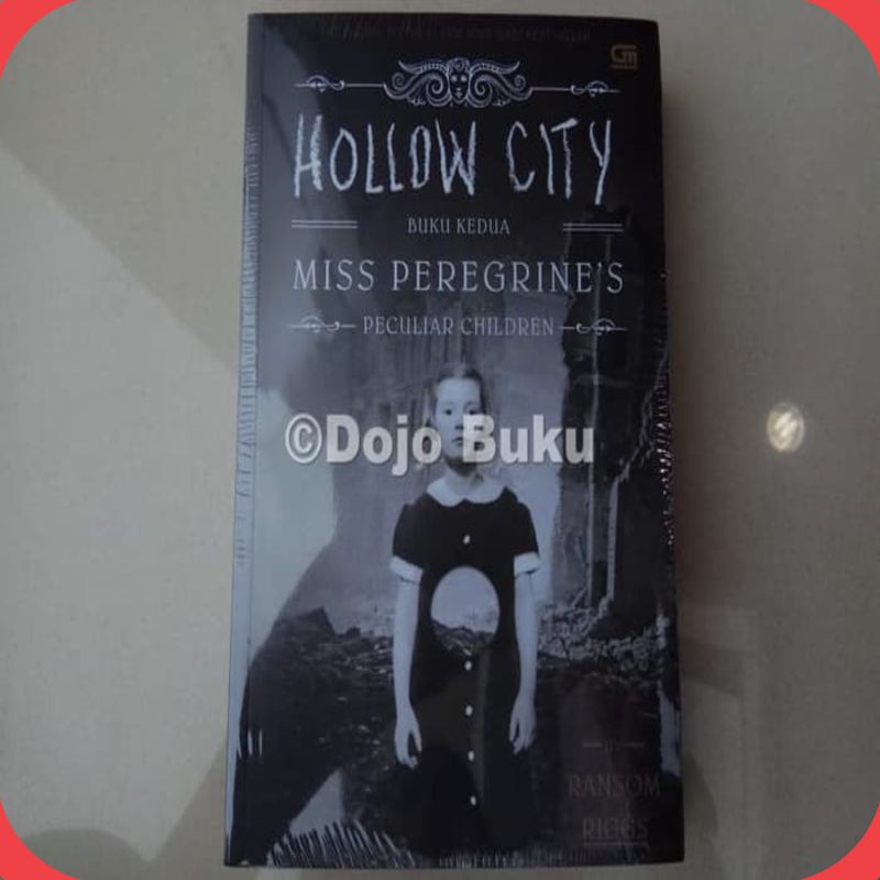 Jual Buku Hollow City by Ransom Riggs [ORIGINAL] | Shopee Indonesia