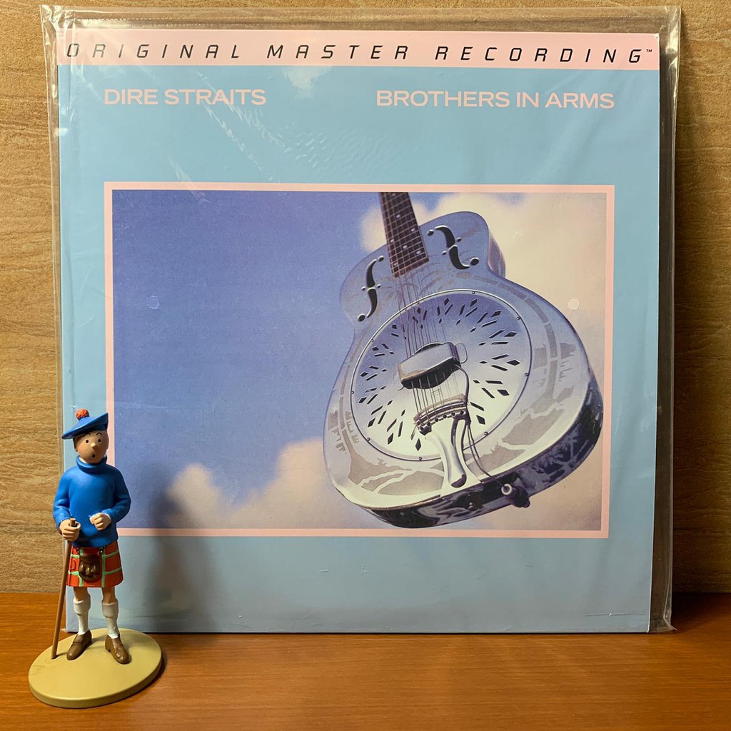 Jual PIRINGAN HITAM / VINYL DIRE STRAITS - BROTHERS IN ARMS (NUMBERED 180GR 45RPM) | Shopee ...