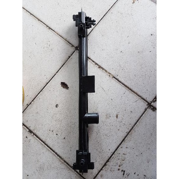 Jual upper tank radiator all new yaris dan all new vios | Shopee Indonesia
