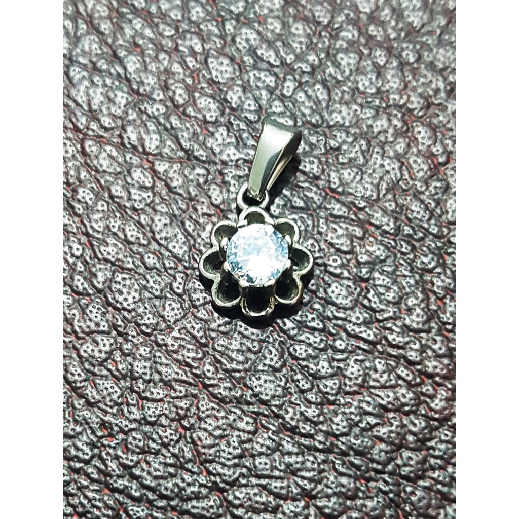 Jual Leontin Bunga Matahari Kecil Kristal, Besi Putih Asli Ambon ...