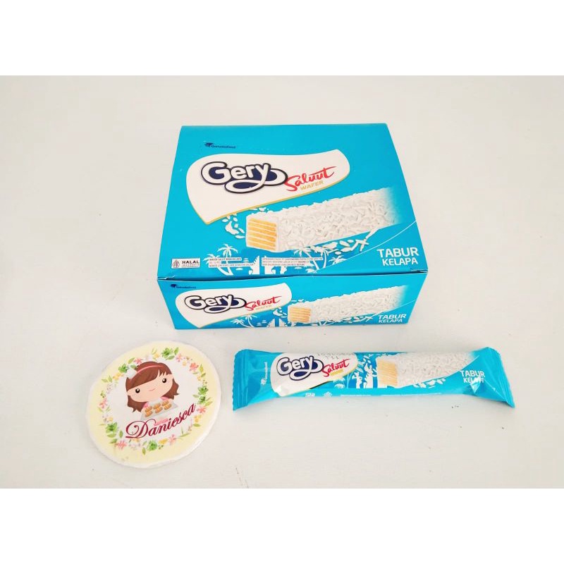 Jual .Garuda Food Snack garuda gery Salut Coconut Roll, Gery wafer ...