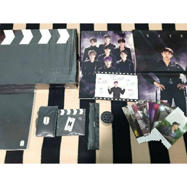 Jual BTS - ARMY Zip Kit (Fankit) 6th Photobook Name Tag Poster Pen Photocard | Shopee Indonesia