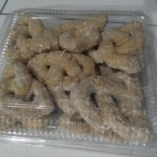 Jual Kue kering khas bima / kue tradisional bima / kue jadul / oleh ...